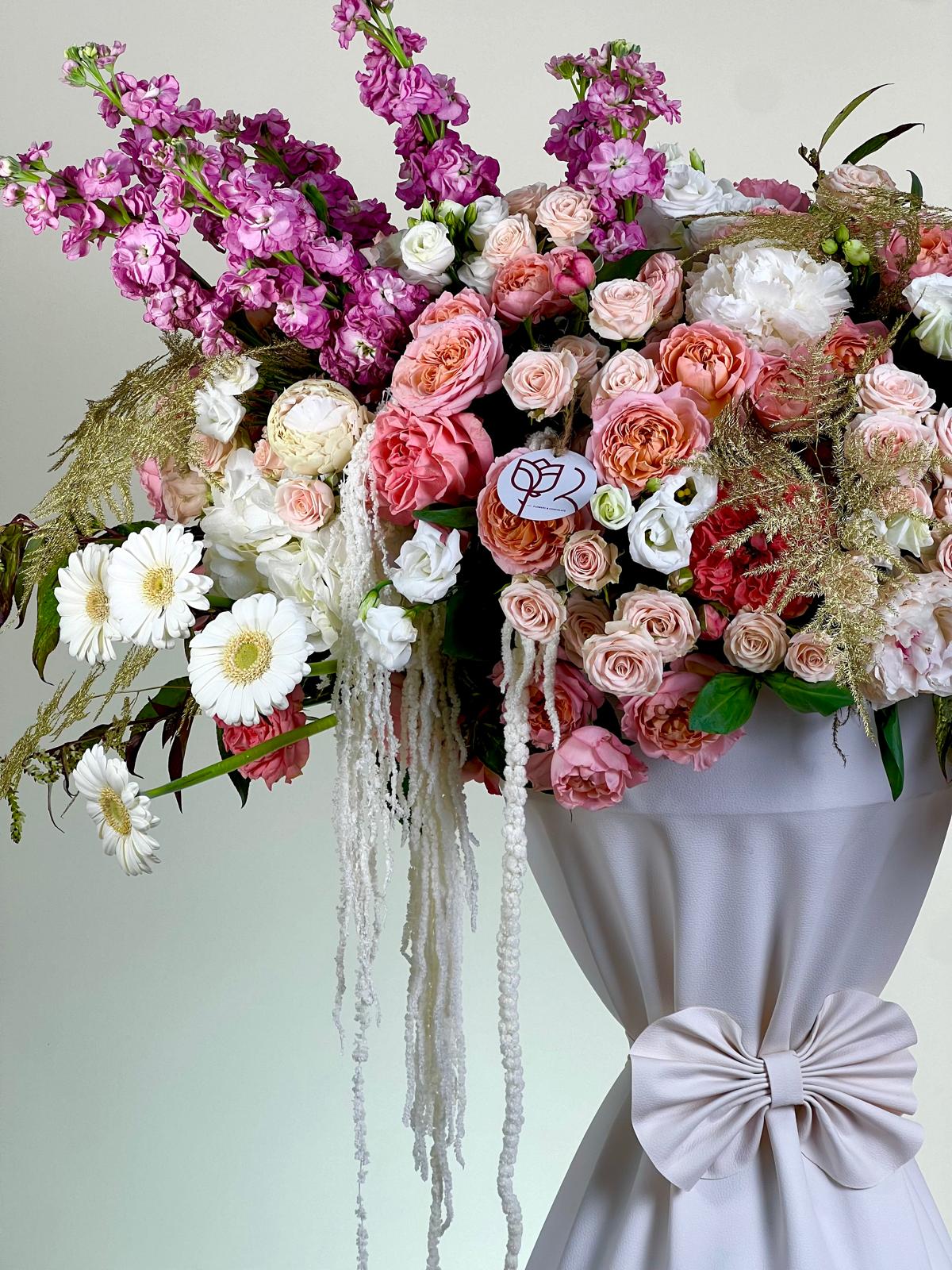 European Arrangement - Blowsy Bloom